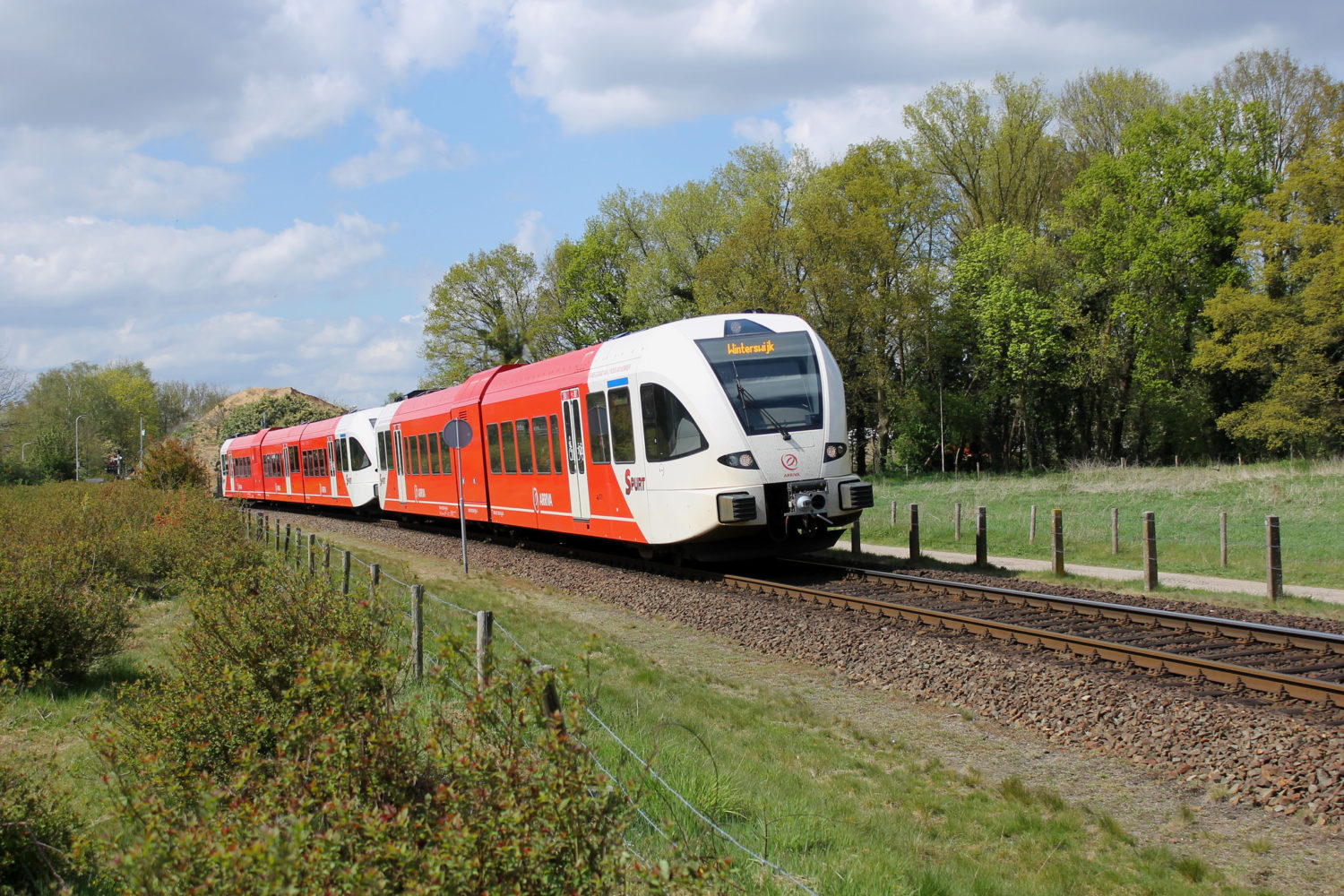 Achterhoek-Rivierenland: meer verbindingen en toilet in trein